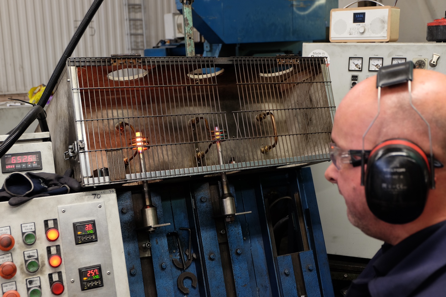 Custom Stud Bolts & Stud Manufacturing | West Special Fasteners